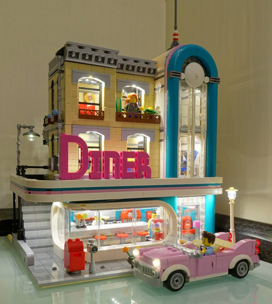 Downtown Diner 10260 LED Lighting Kit – Glow Bricks