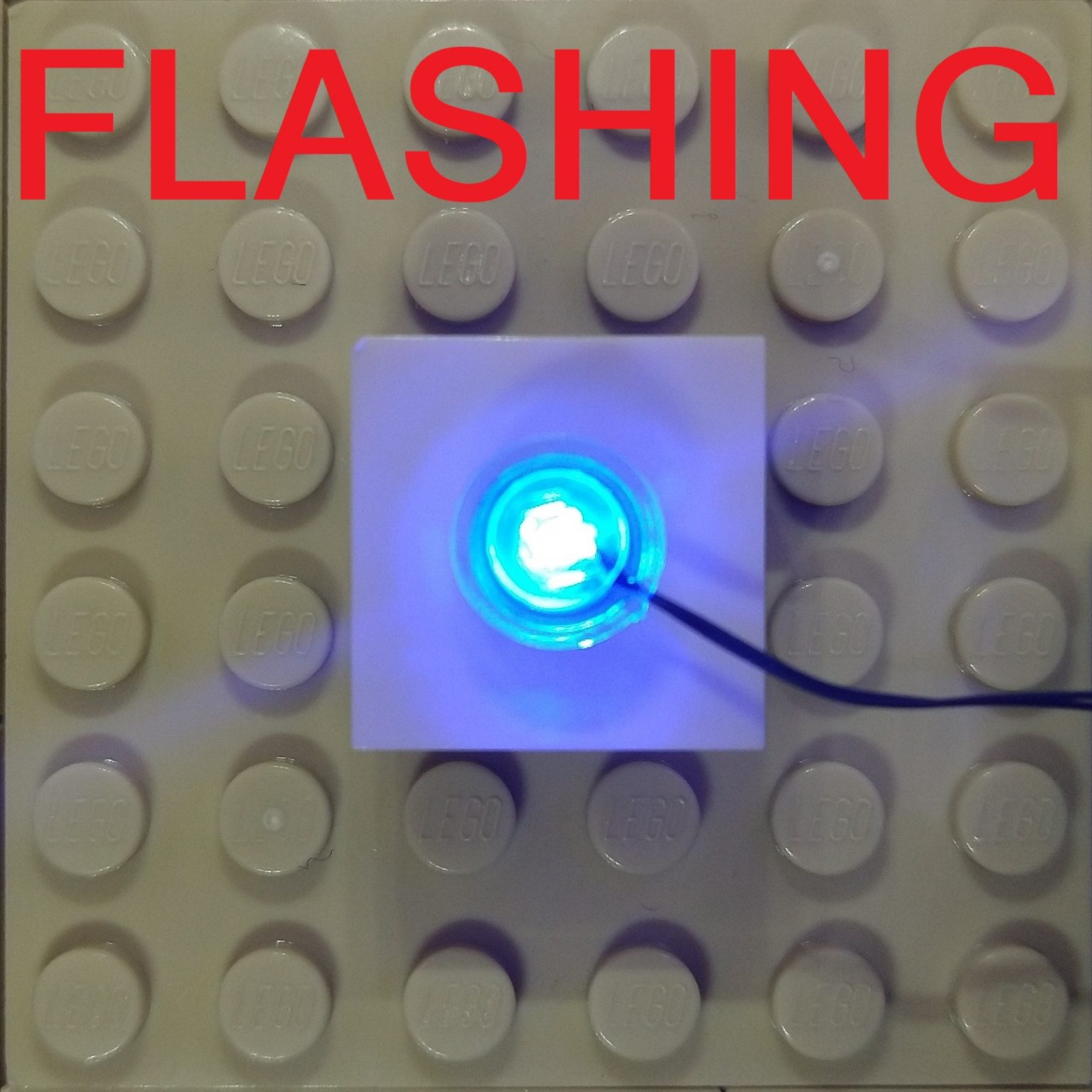 1×1 Stud Blue Flashing – Glow Bricks