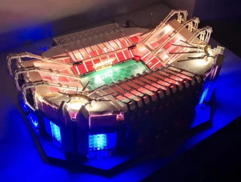 Old Trafford Manchester United 10272 LED Lighting Kit – Glow Bricks