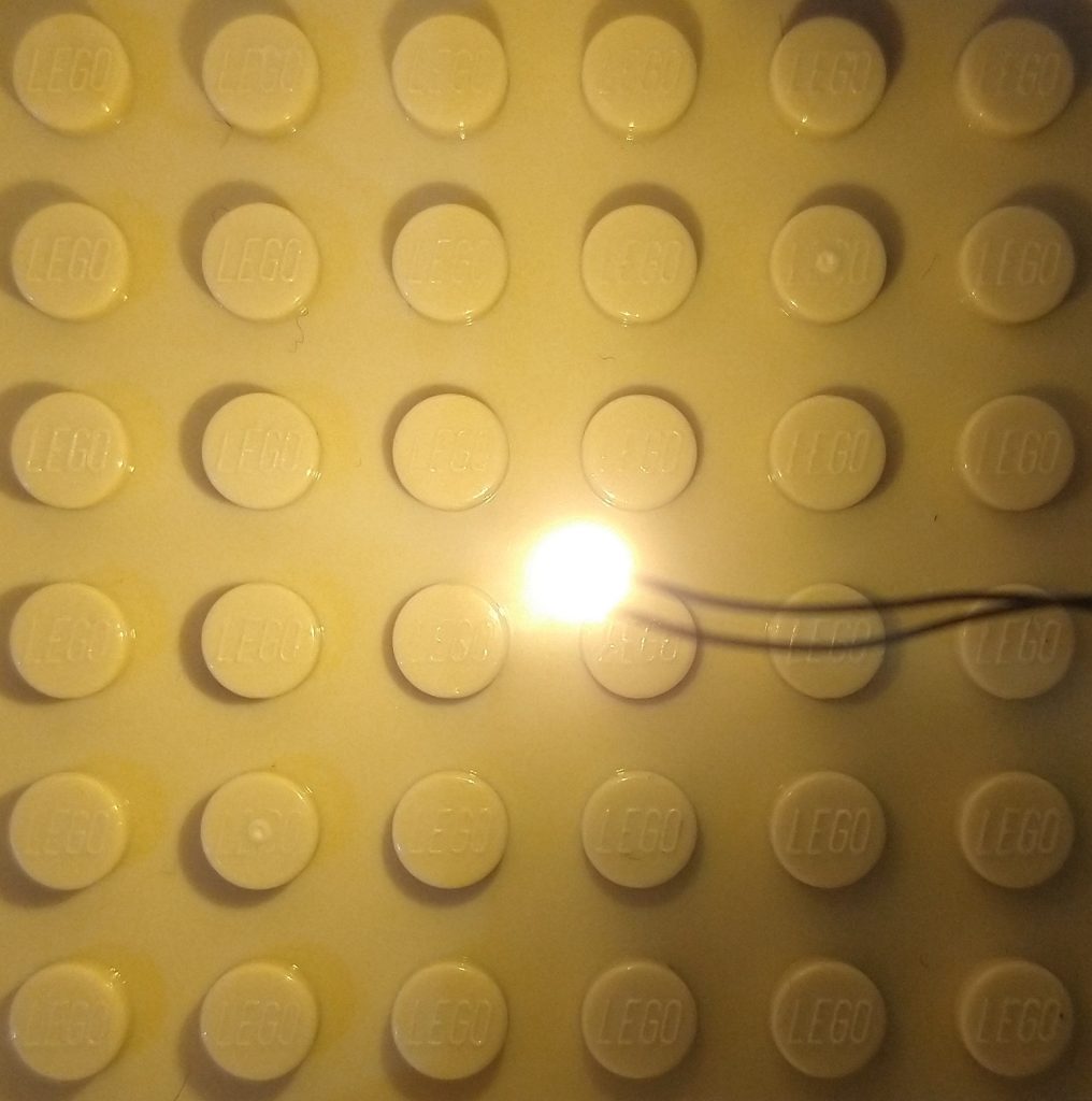 Bare LEDs – Glow Bricks