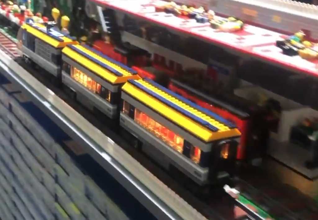 Train Lights Starter Power Functions Version – Glow Bricks